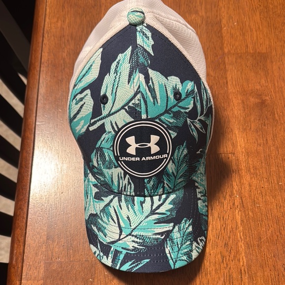 Under Armour | Accessories | Under Armour Blue And Green Tropical Leaf ...